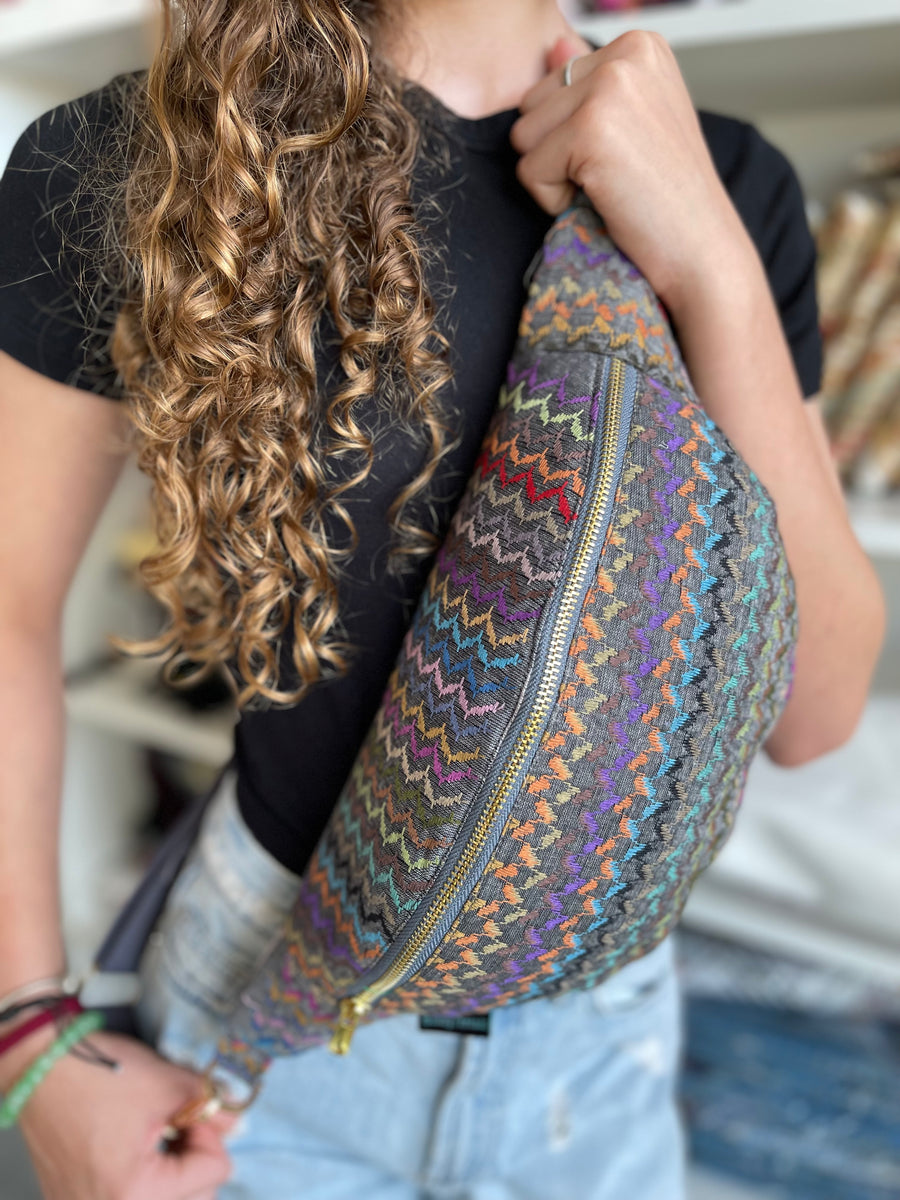 The Sling - Rainbow Grey – Bubbly Threads